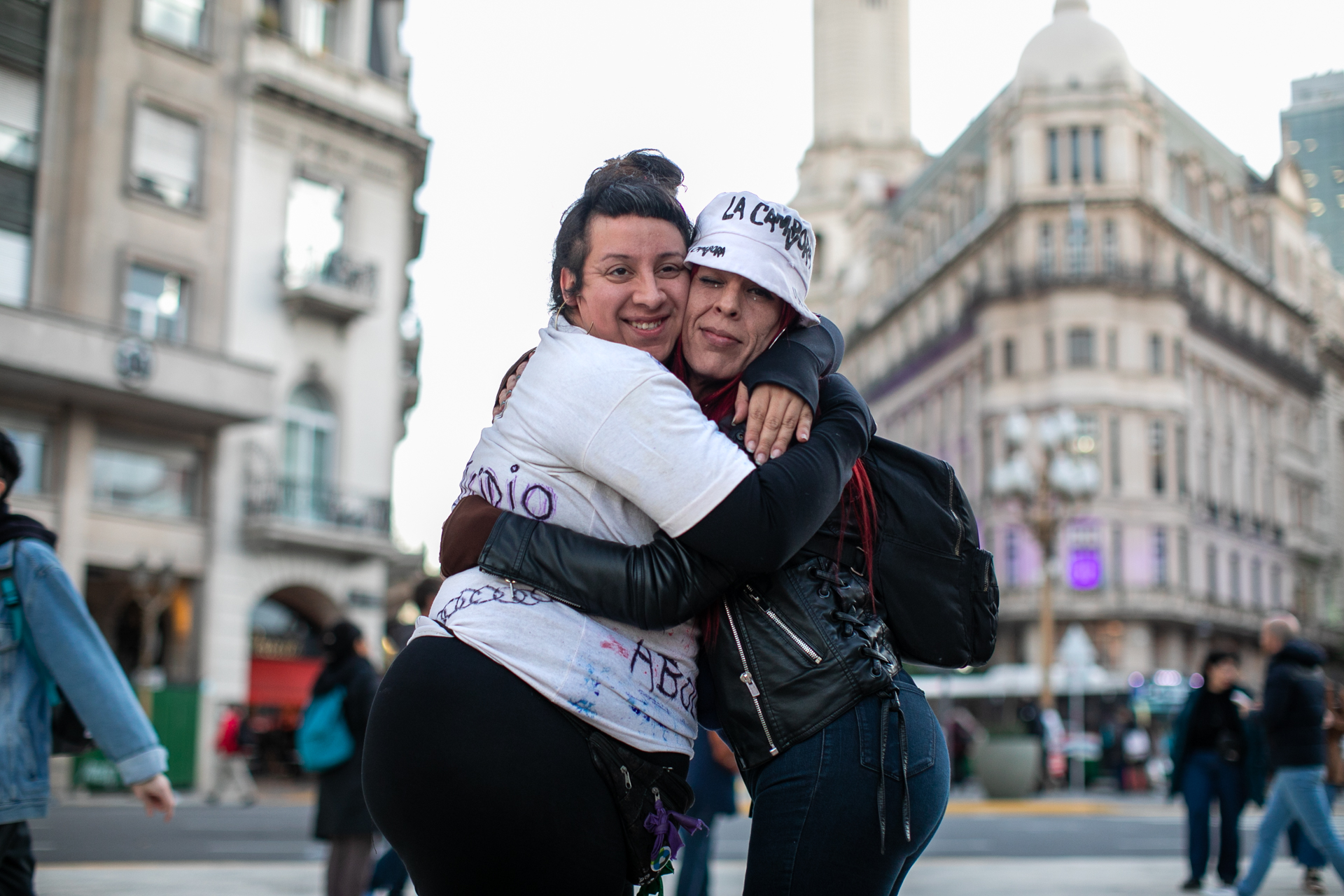 Nuestro orgullo serán abrazos - LatFem